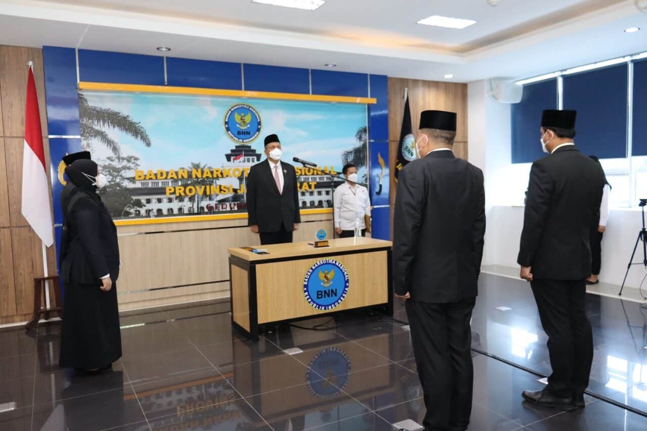 LANTIK PEJABAT ADMINISTRATOR, KEPALA BNNP JAWA BARAT TEKANKAN KONSISTEN ...